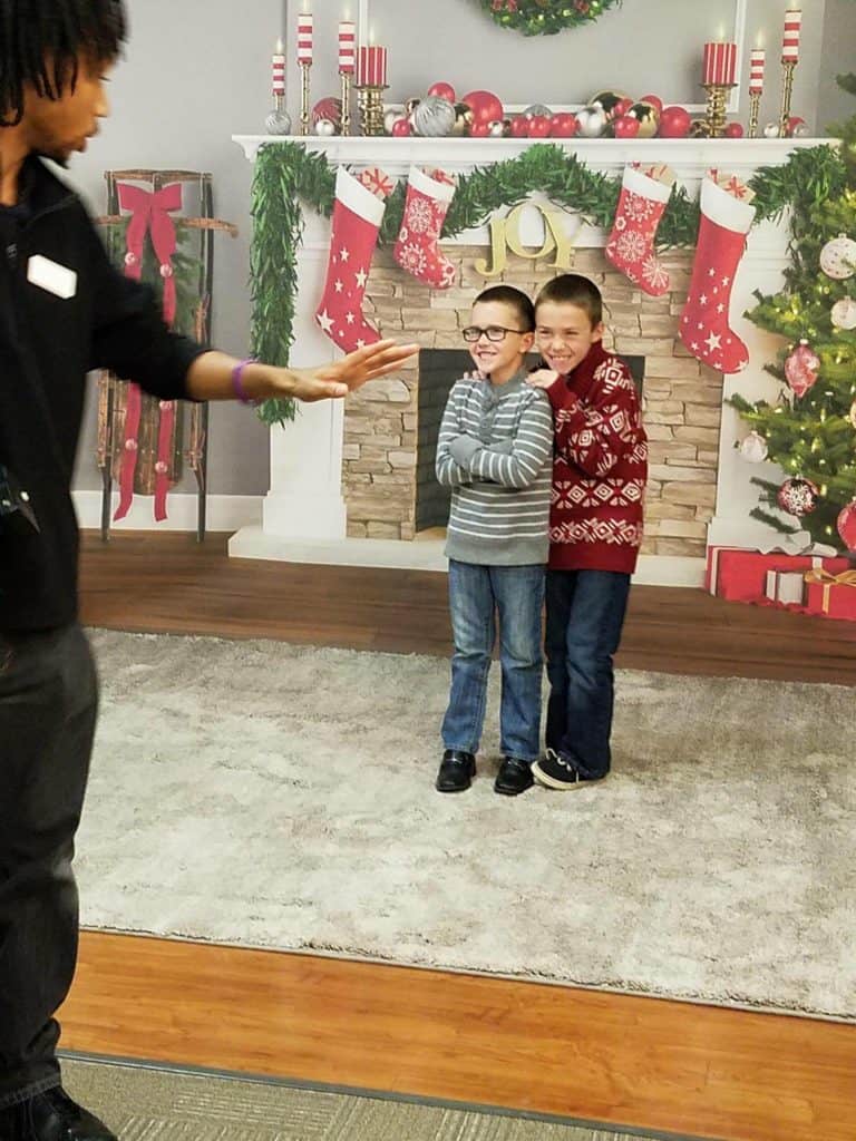 Holiday Photos with Portrait Innovations | Family Vacations U.S.